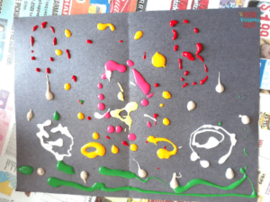 31 Quick and Easy No-Prep Crafts for Toddlers (1, 2, & 3 Year-Olds)