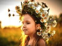 36 Fun & Simple Outdoor Fall (Autumn) Activities for Kids