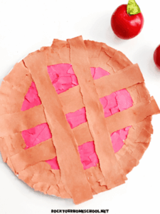 12 Simple Paper Plate Apple Crafts for Kids - Paper Scissors Craft